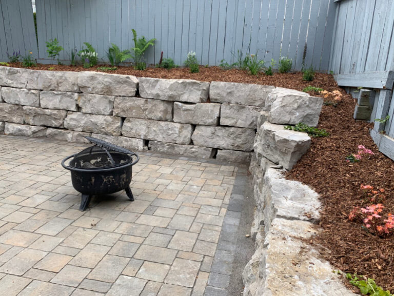 Retaining Wall Construction in Edmonton & Sherwood Park | Blue Isle